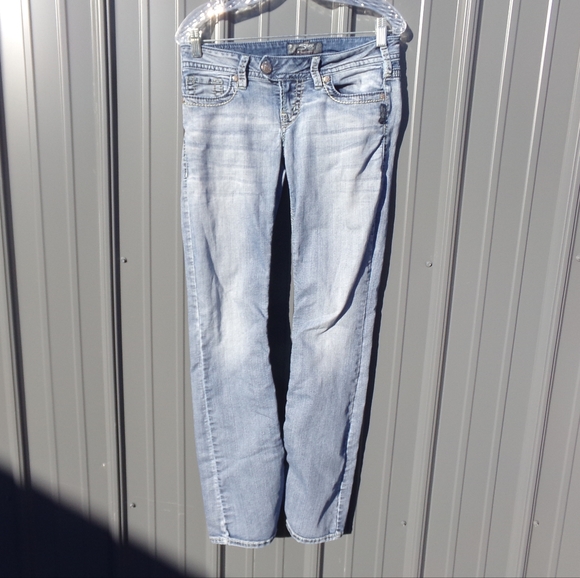 Silver Jeans | Jeans | Silver Jeans Tuesday Jeans Size 28 | Poshmark